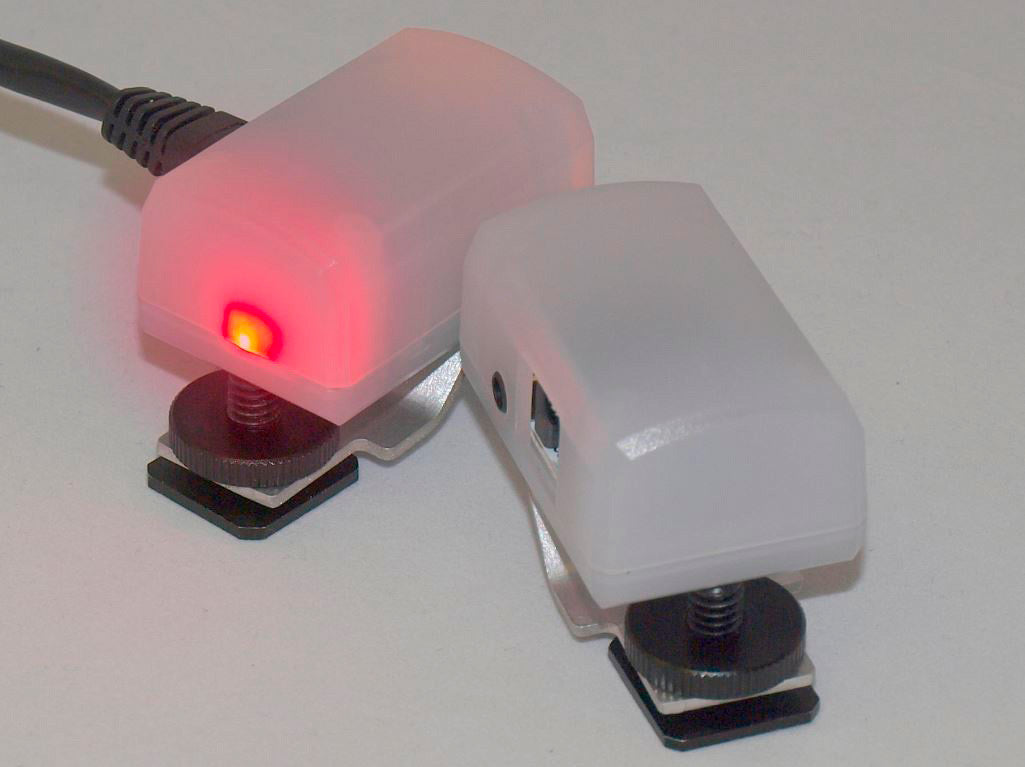 Buy Digital Arts TL-2 Tally Light with Shoe Mount - TriCaster 300 DIGA ...