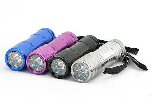 Buy Ultra Bright 9 LED 3 AAA Flashlight In 12000 MCD - Black LED-7301-BK