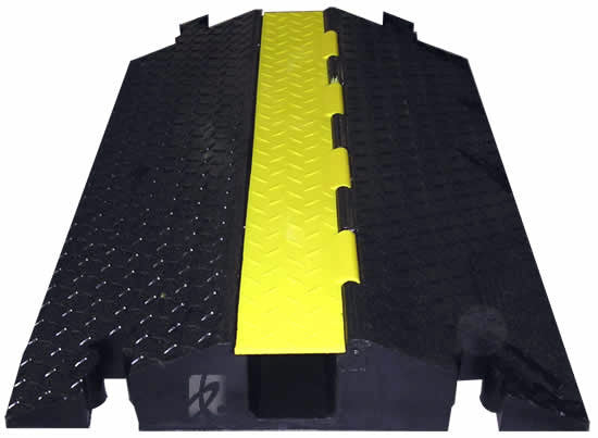 Buy Checkers 3-Channel Yellow Jacket 45 Degee Left Turn YJ3T-225L